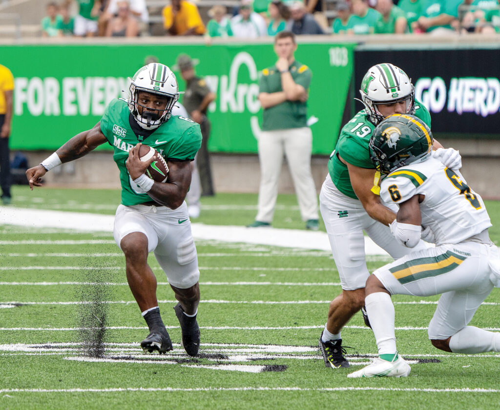 Marshall knocks off Irish, 26-21 | News, Sports, Jobs - The Intermountain